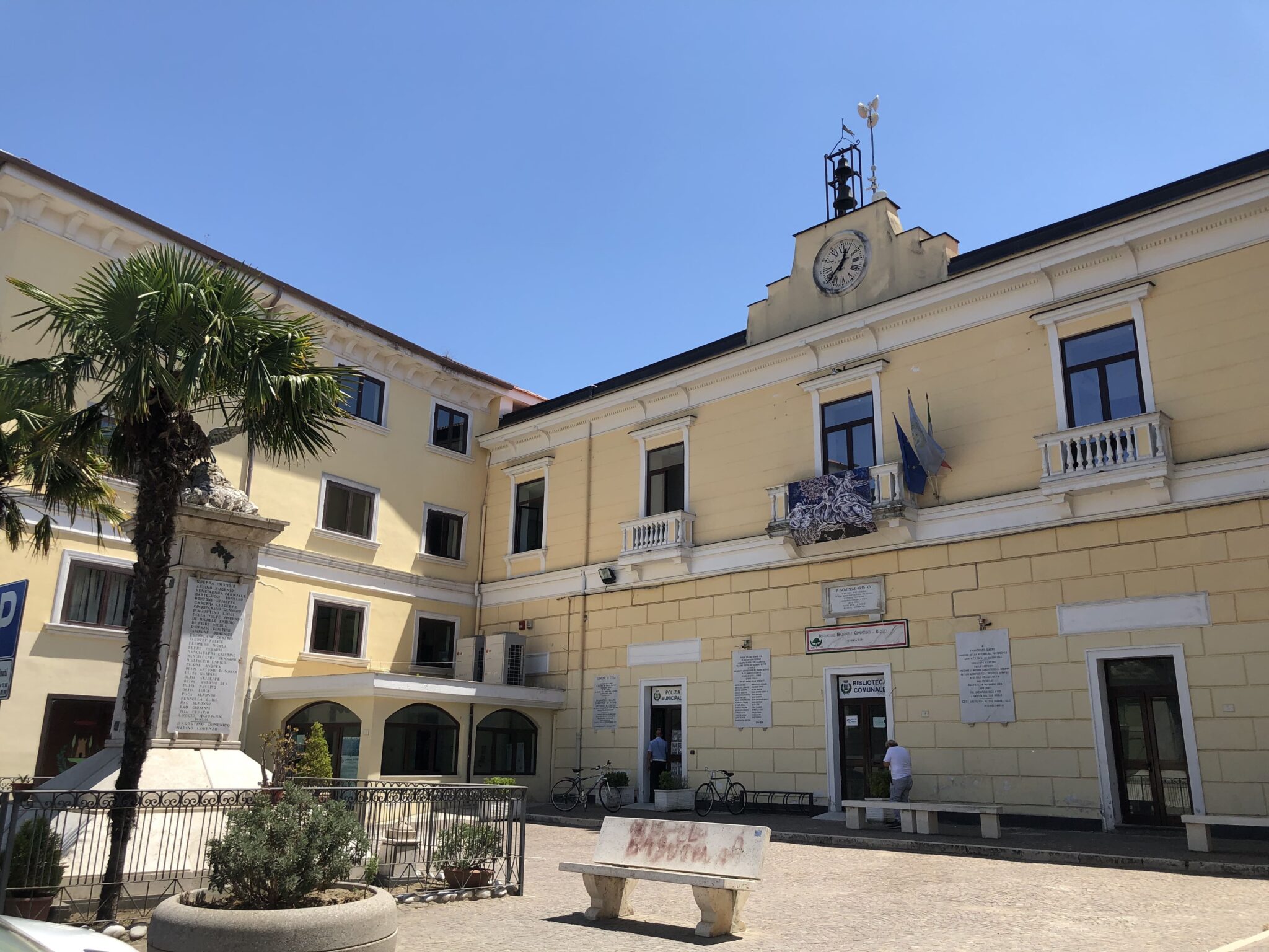 L'arbitraggio scandaloso di Guida e Fiorillo sui GOL irregolari di Cesa ...